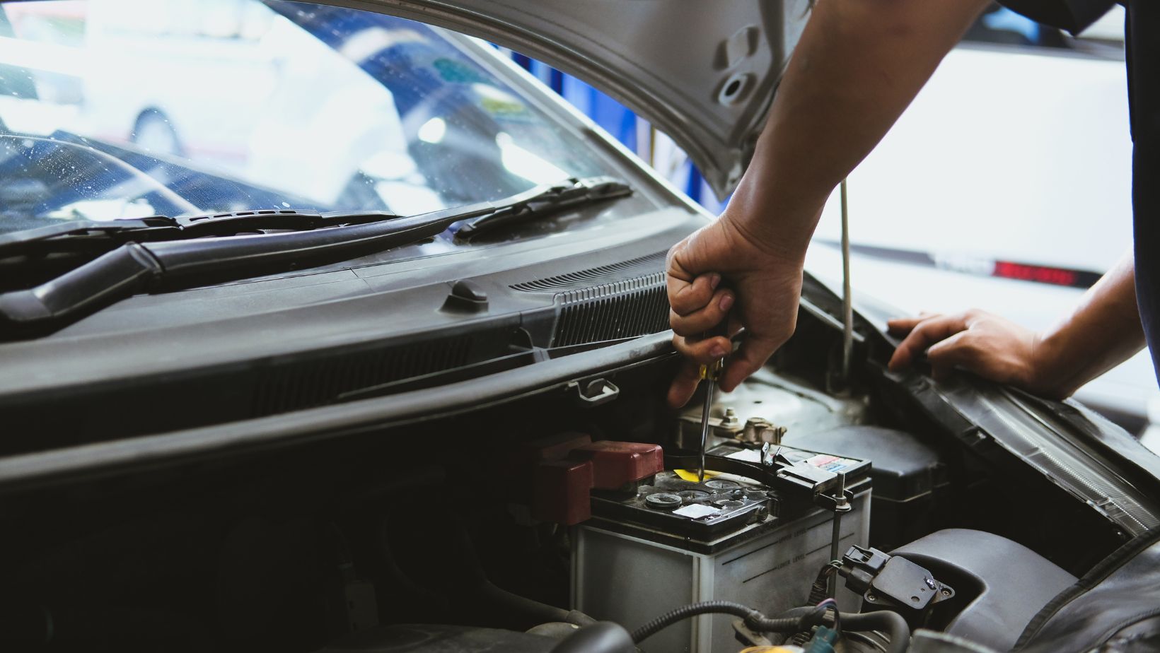 The Best Ways to Maximize the Efficiency of Your Car's Batteries