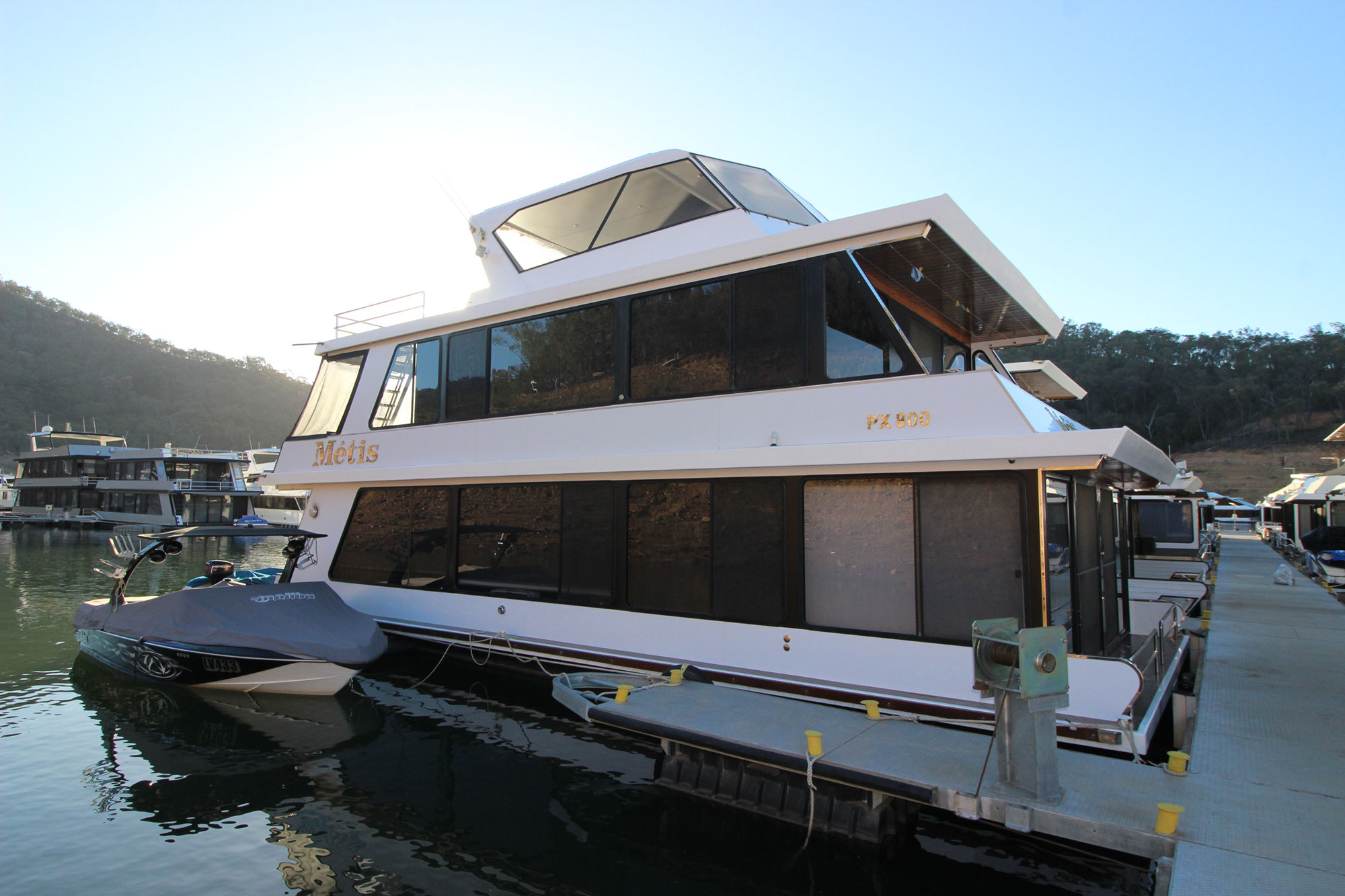 An Eco-Friendly and Unique Way to Live: Houseboat Living